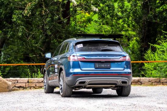 2.7T V6+8AT表现如何？2019款林肯航海家值不值得买