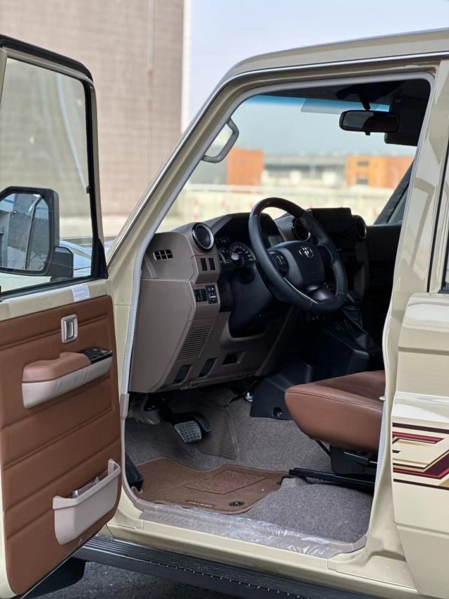 24款丰田酷路泽LC76 2.8T 柴油自动挡 国六B环保 全国上牌